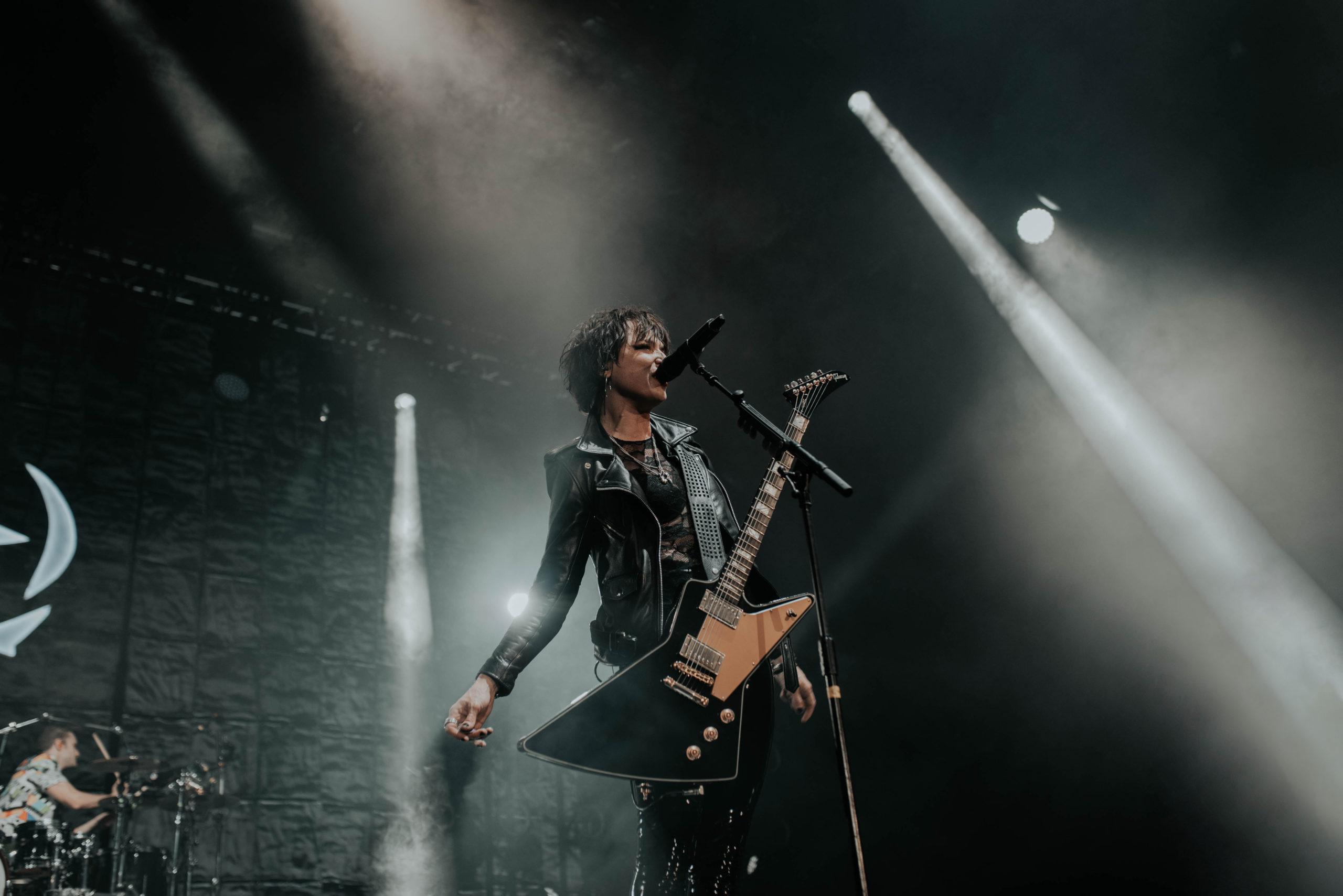 LIVE REVIEW: Halestorm @ Motorpoint Arena, Cardiff - Distorted Sound ...