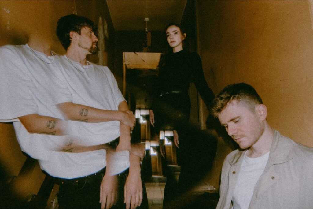 Exploring Birdsong release new music video for 'All I Lack' - Distorted ...